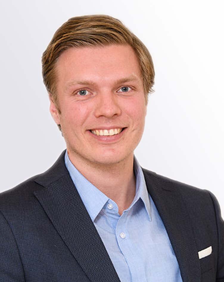 Chinese Business Etiquette: How to adjust